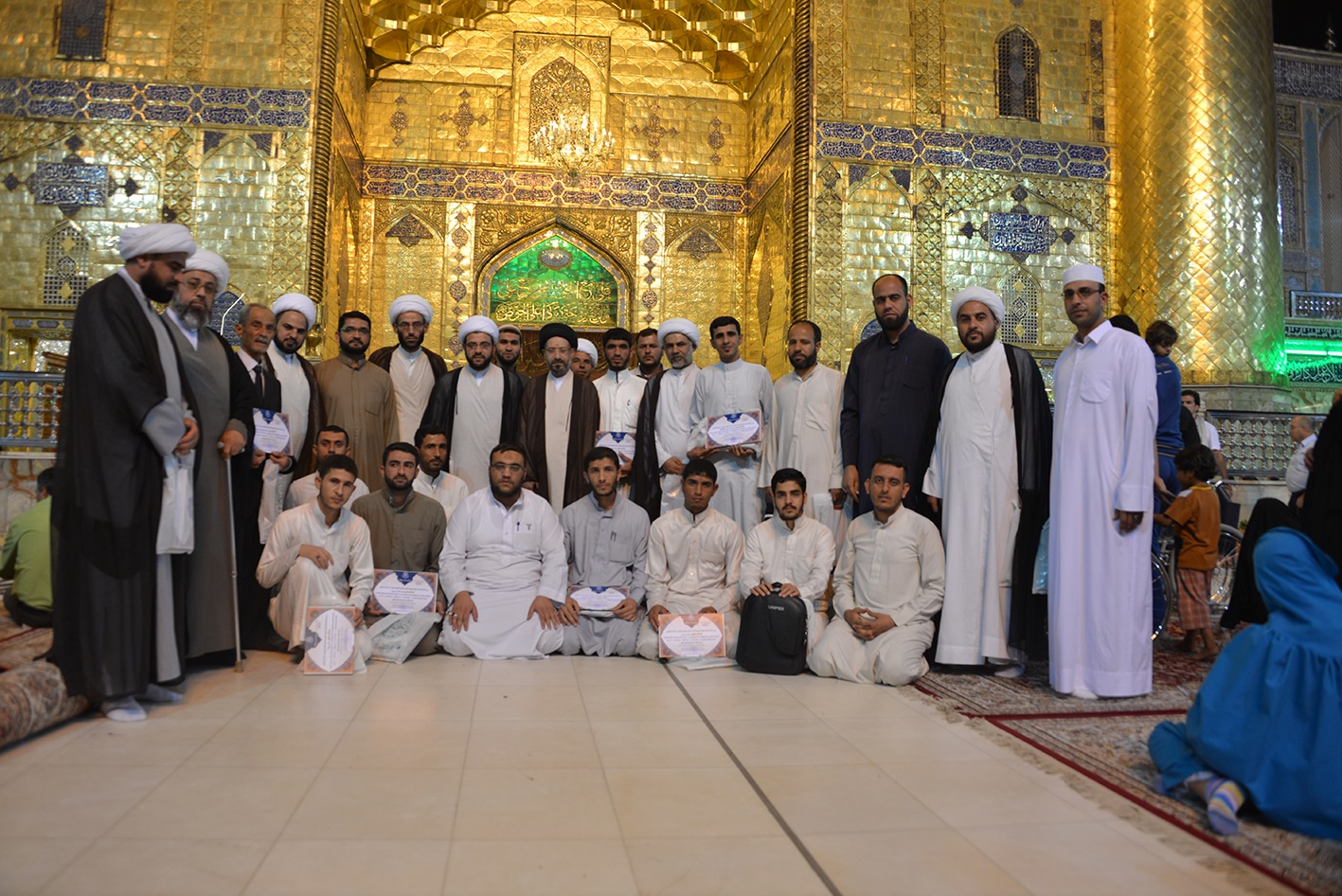 Graduation ceremony of the First Quranic Course in Imam Ali Shrine ...